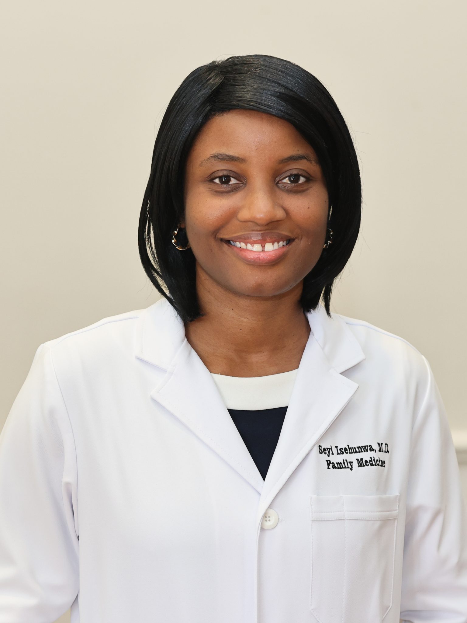 Seyi Isehunwa, MD